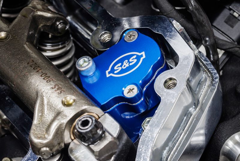 S&S Cycle M8 Models Billet Head Breather Kit – Throwdown Performance, LLC